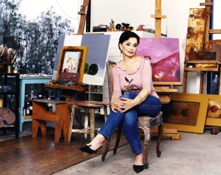Who is Martha Chapa? A Look at This Famous Mexican Artist’s Life ...